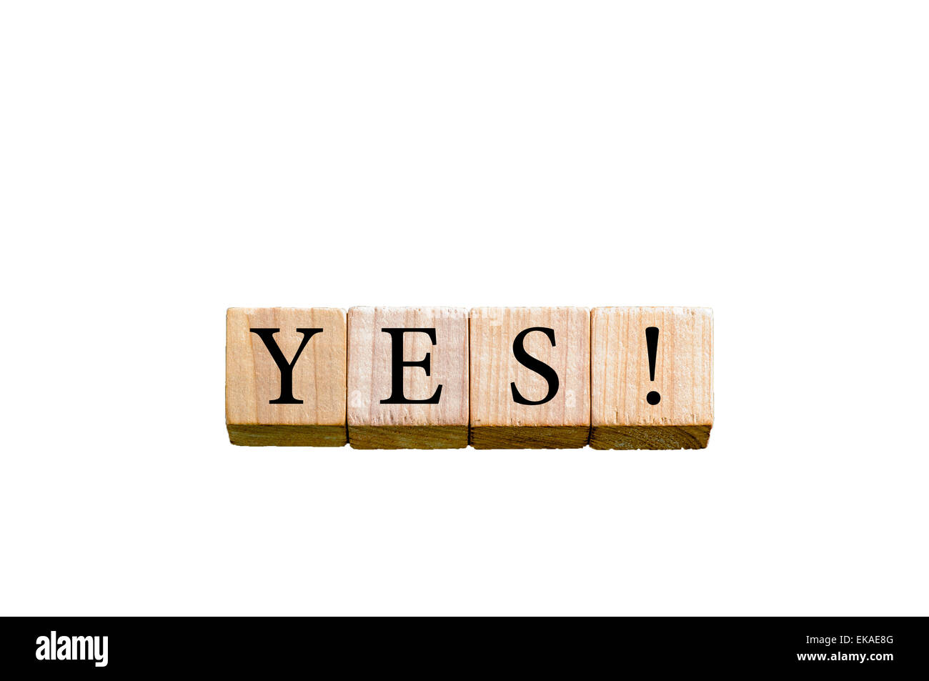 Mot OUI. Petits cubes en bois avec des lettres isolées sur fond blanc ...