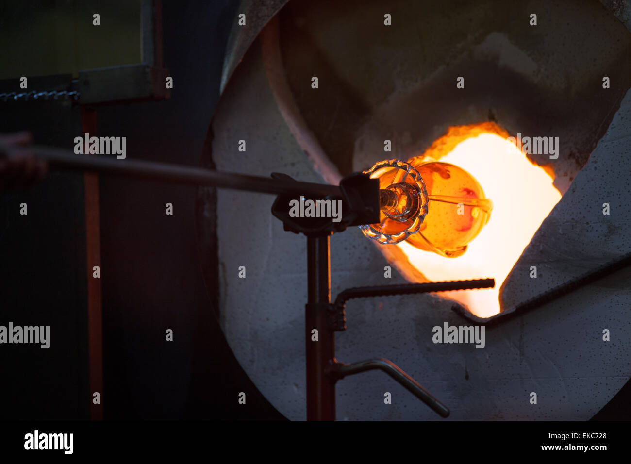 Four de fusion du verre Banque de photographies et d’images à haute ...