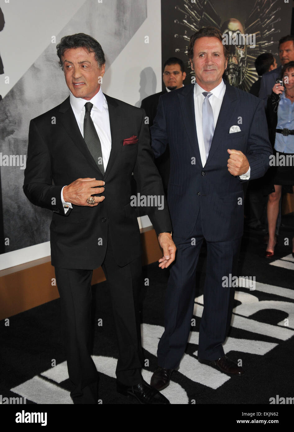 LOS ANGELES, CA - le 16 août 2012 : Sylvester Stallone et son frère ...