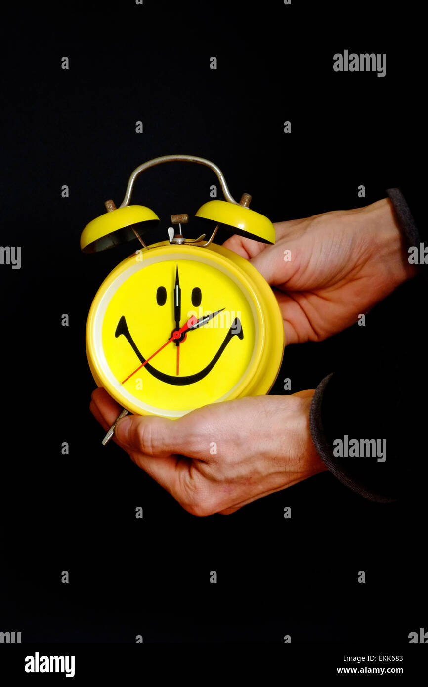 Smiley clock Banque de photographies et d’images à haute résolution - Alamy