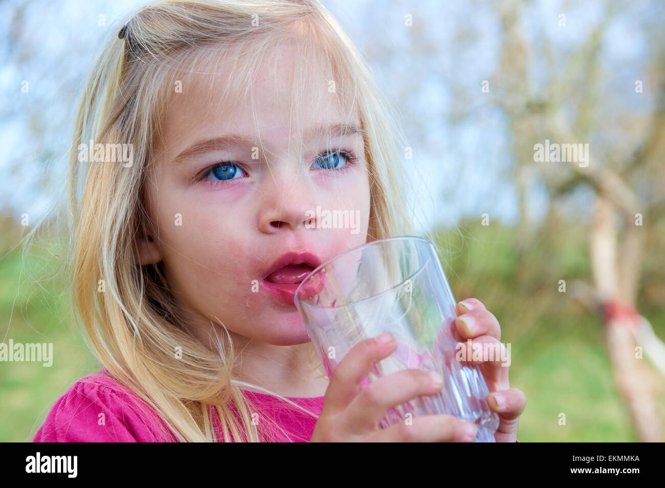 Gros Plan De 1 Une Jeune Fille Enfant Femelle Banque De Photographies