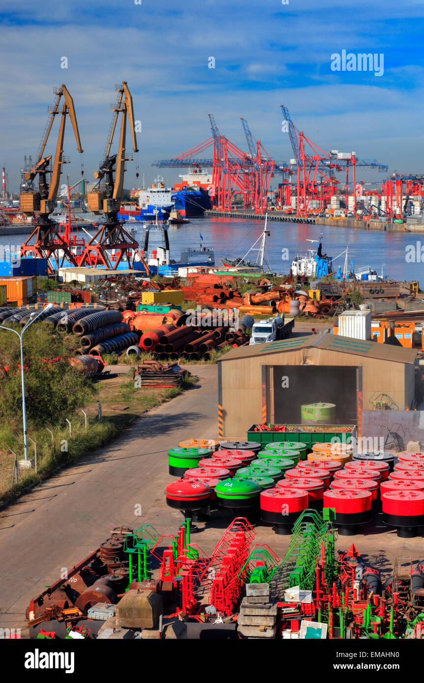Le dragage, balisage fixe et des navires au port de l'Île Demarchi ...