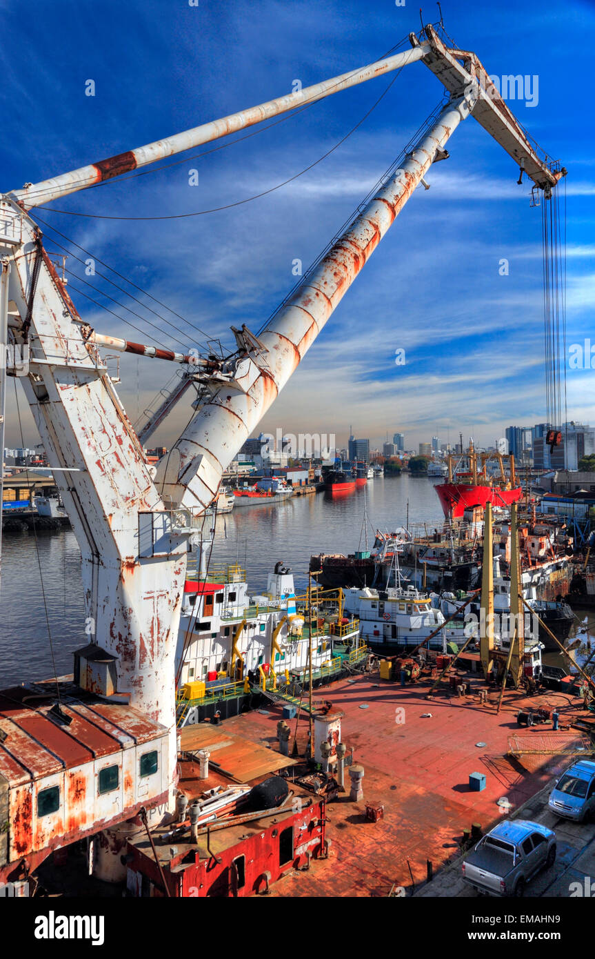 Le dragage, balisage fixe et des navires au port de l'Île Demarchi ...