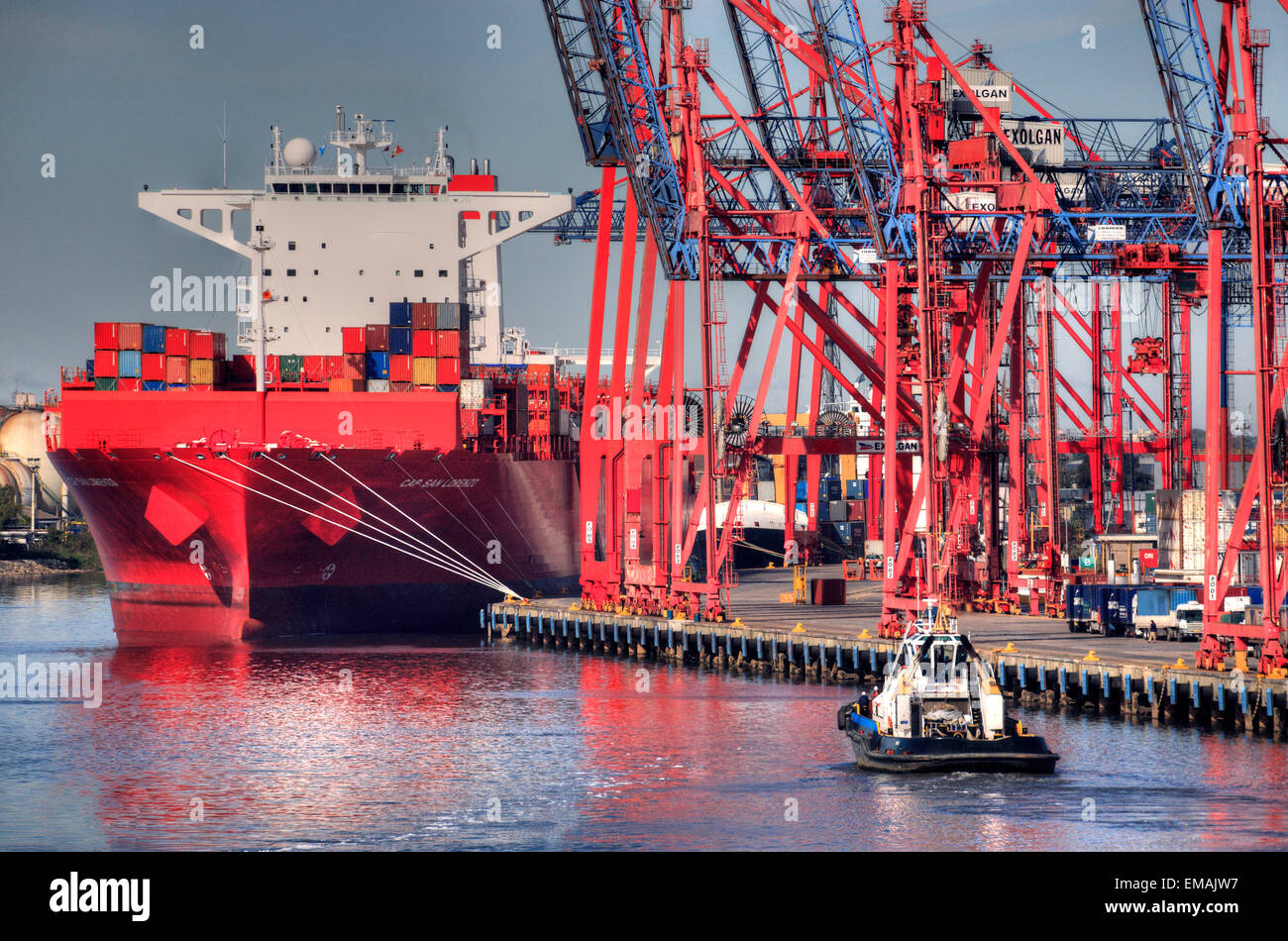 Le dragage, balisage fixe et des navires au port de l'Île Demarchi ...