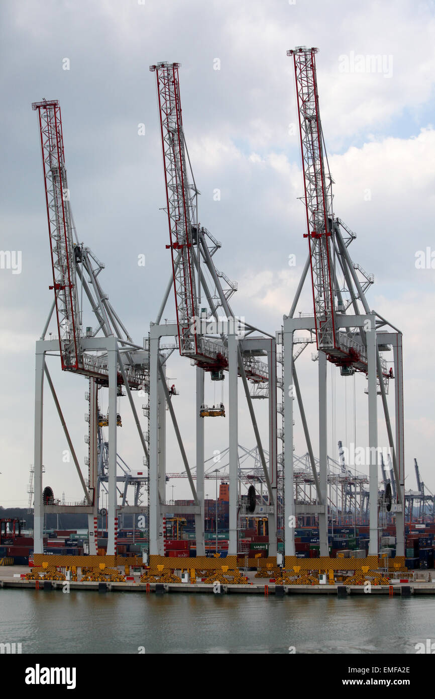 Southampton container docks Banque de photographies et d’images à haute ...