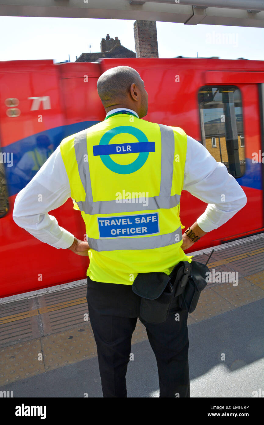 Tfl personnel Banque de photographies et d’images à haute résolution ...