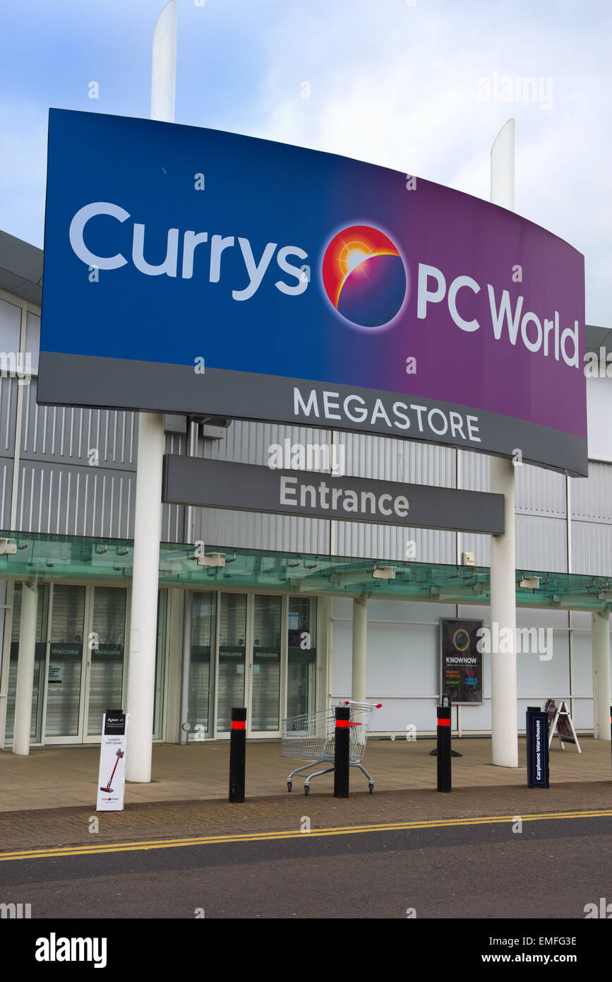 Currys pc world store Banque de photographies et d’images à haute ...