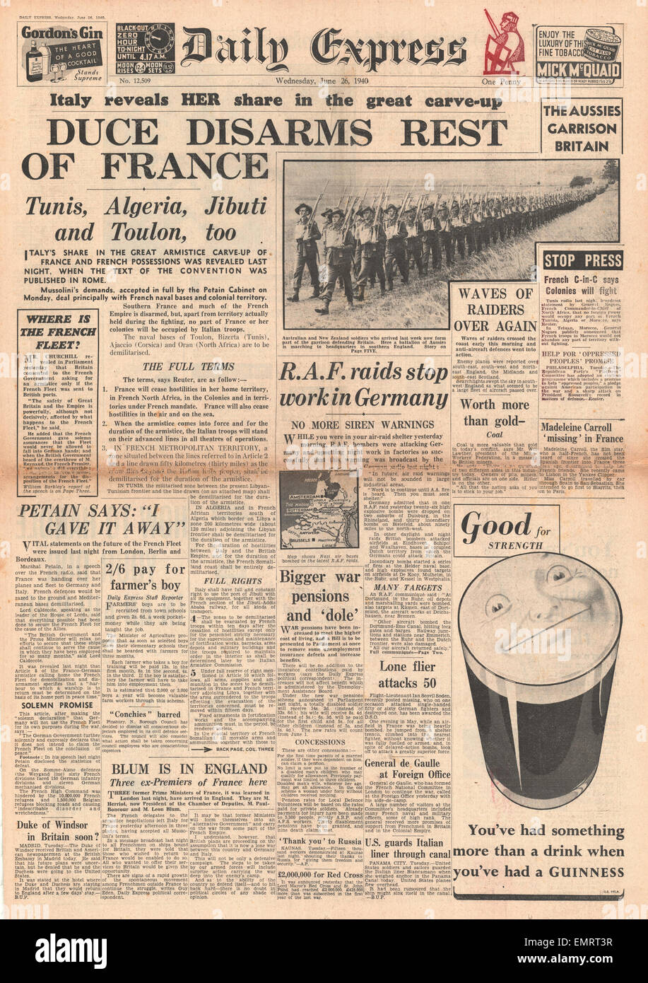 1940 front page Daily Express Italie Français gains base navale à ...
