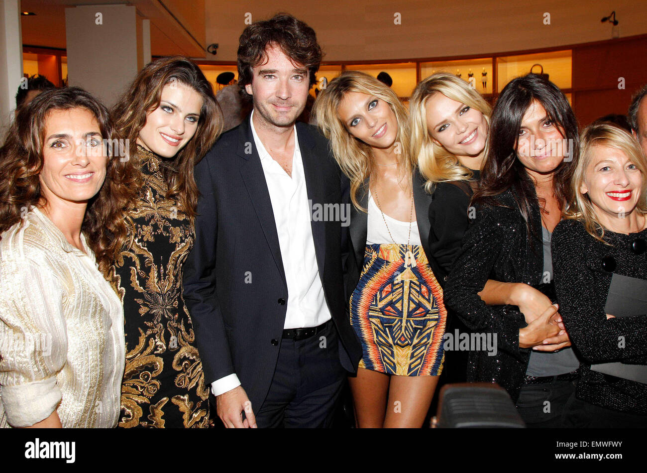 Emmanuelle Alt Vogue Paris Fashion Banque d'image et photos - Alamy