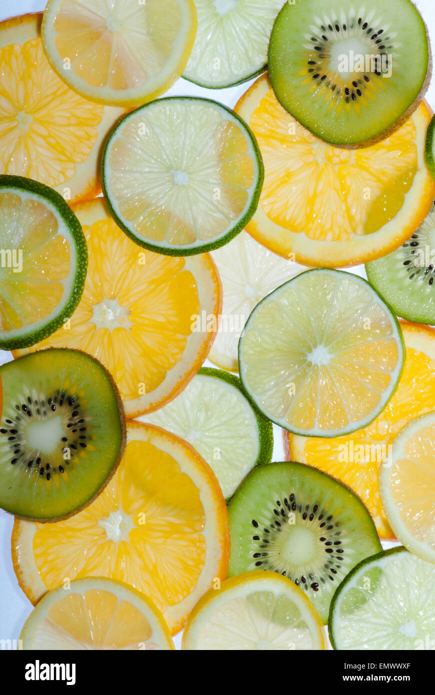 Sliced fruits Banque de photographies et d’images à haute résolution ...