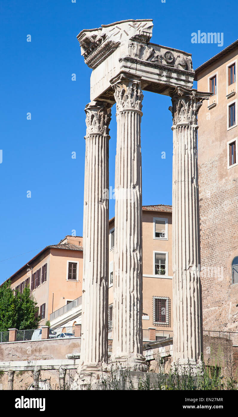 Chapiteau corinthien colisée Banque de photographies et d’images à ...