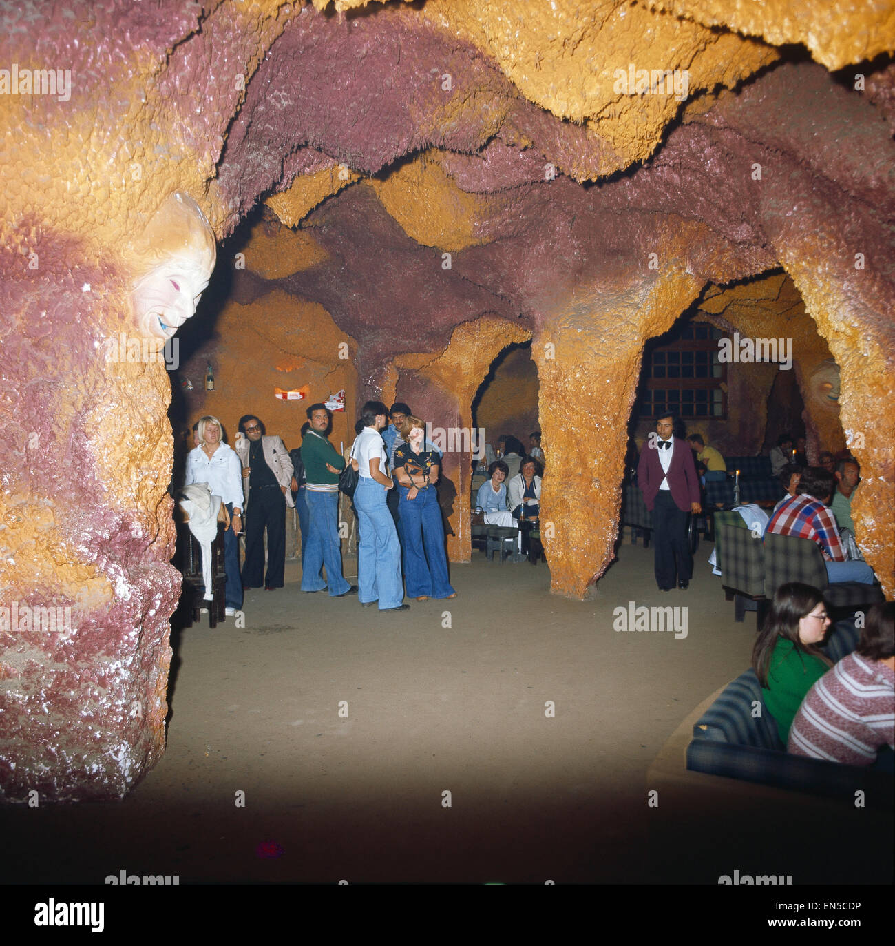 1980s night club Banque de photographies et d’images à haute résolution ...