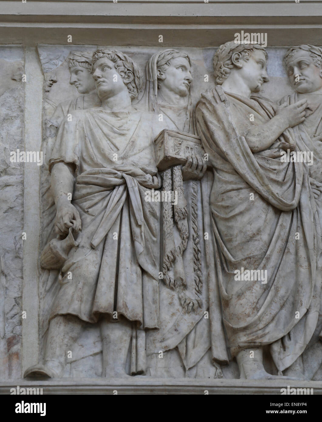 L'Italie. Rome. Ara Pacis Augustae. Autel dédié à la Pax. 13-9 av ...