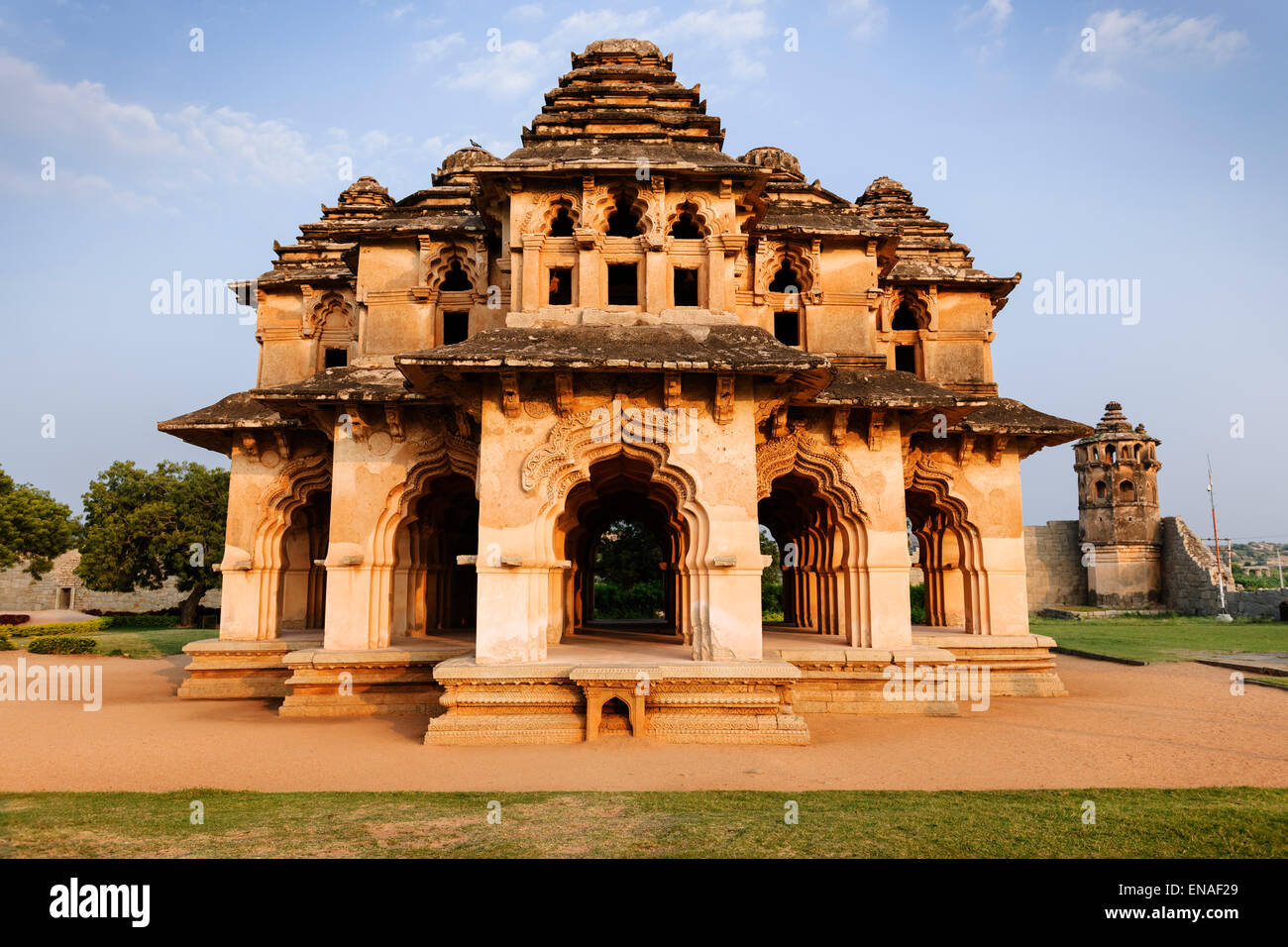 Le Temple du Lotus (Lotus Mahal), Hampi Photo Stock - Alamy