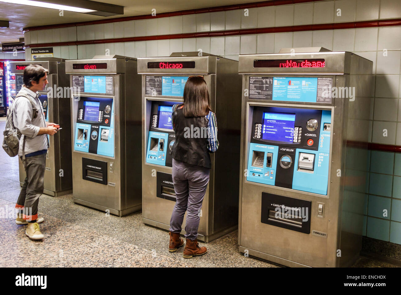 Electronic ticket machine Banque de photographies et d’images à haute ...