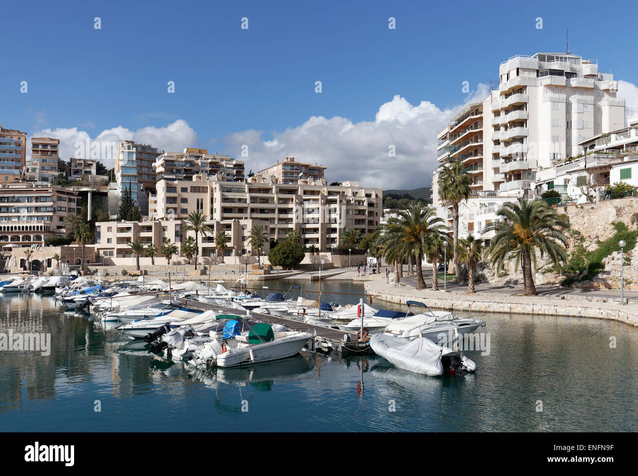 Marina porto pi Banque de photographies et d’images à haute résolution ...