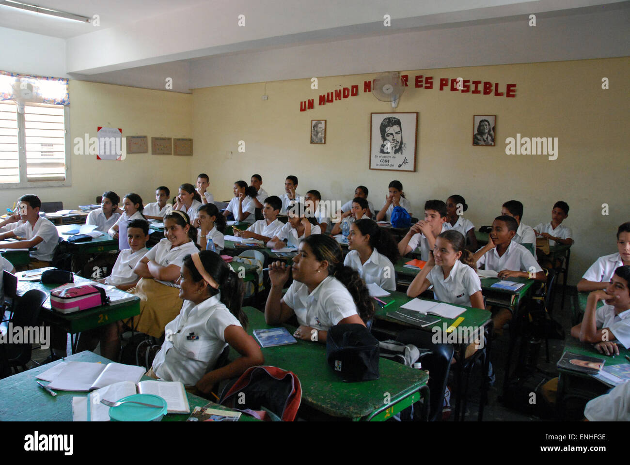 Une scène de classe dans une école secondaire. Trinidad, Cuba Photo ...