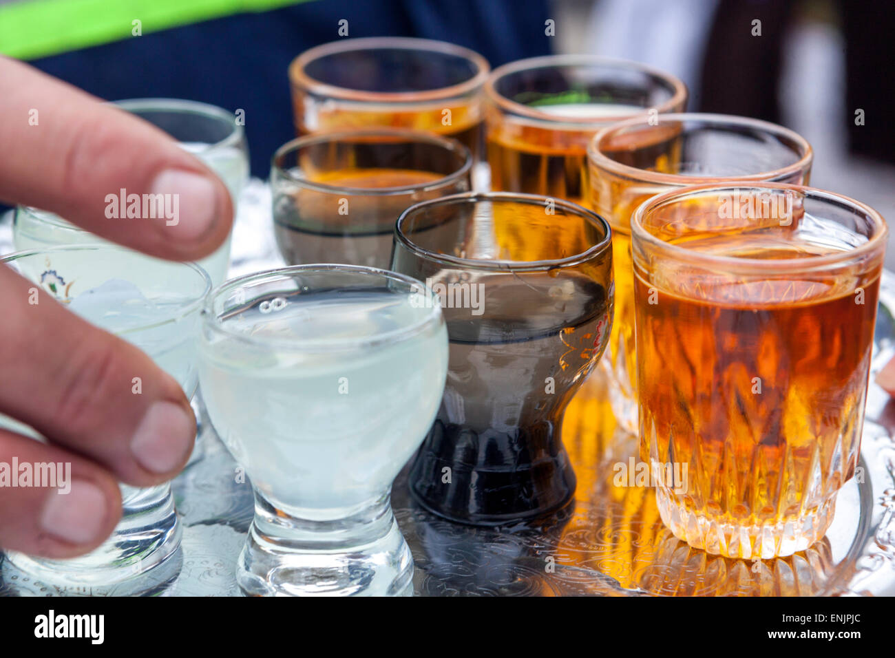 Vodka shots Banque de photographies et d’images à haute résolution - Alamy