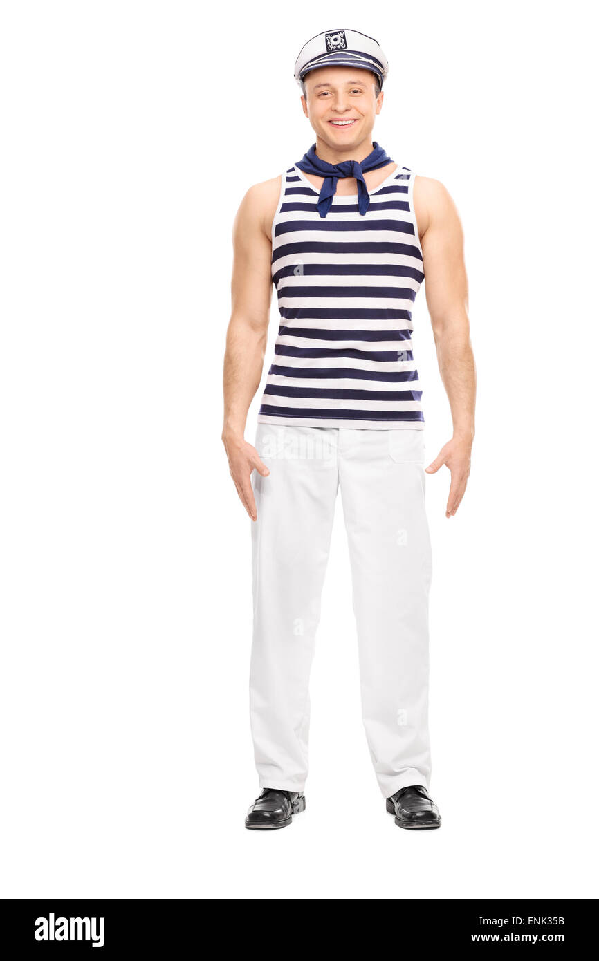 Portrait d'un jeune homme souriant et posture droite marin isolé sur ...