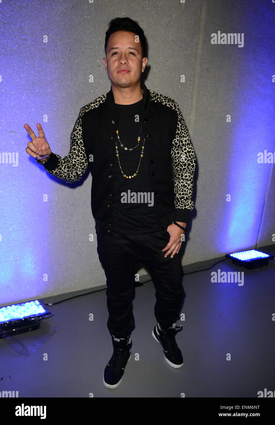 James blanco Banque de photographies et d’images à haute résolution - Alamy