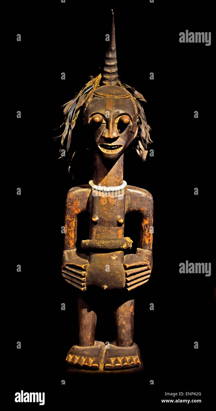 Nkisi Figure ( Nkondi Nkonde 1900-1920 République Congo Afrique ...