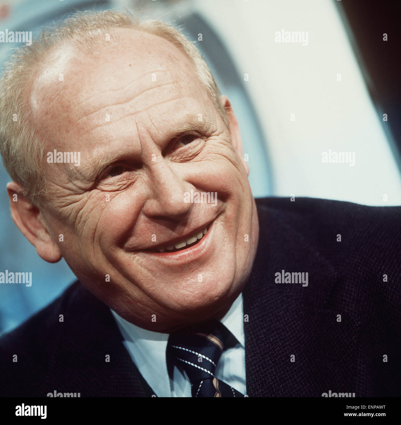 Gert Froebe Gert Photos & Gert Froebe Gert Images - Alamy