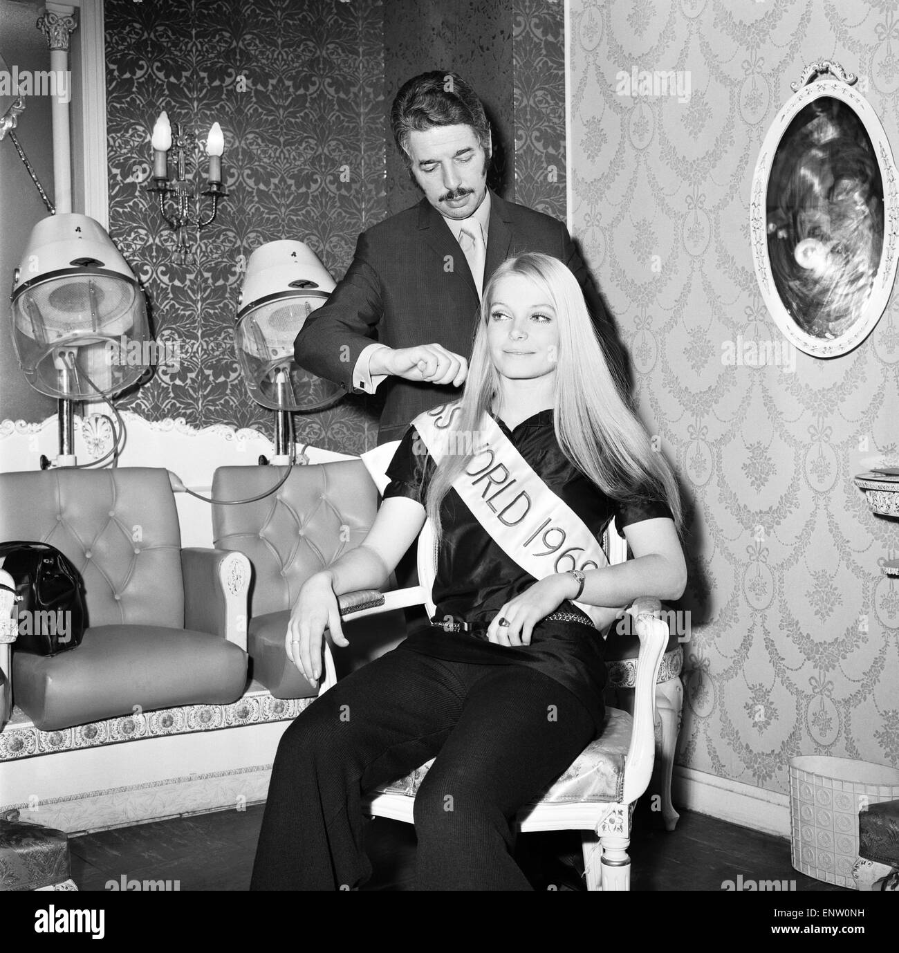 Miss monde 1969 Banque de photographies et d’images à haute résolution ...