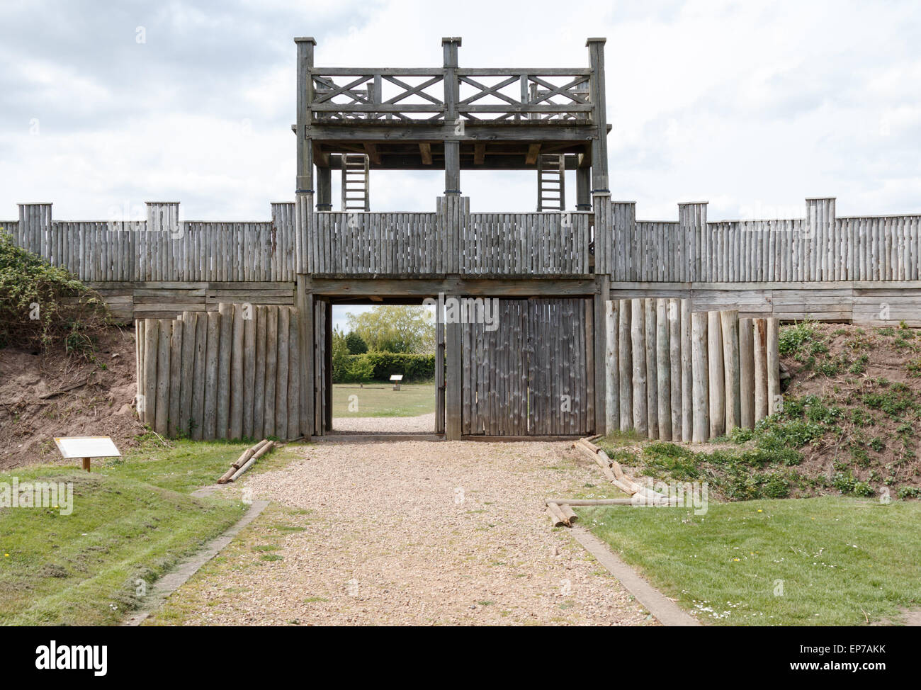 Reconstructed roman fort Banque de photographies et d’images à haute ...