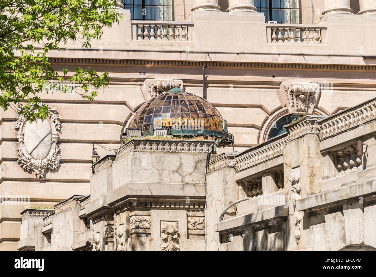 Cercle militaire national Banque de photographies et d’images à haute ...