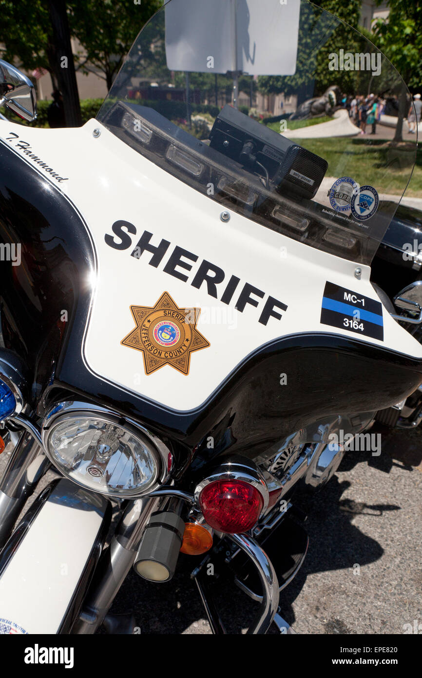 Sheriffs motorcycle Banque de photographies et d’images à haute ...