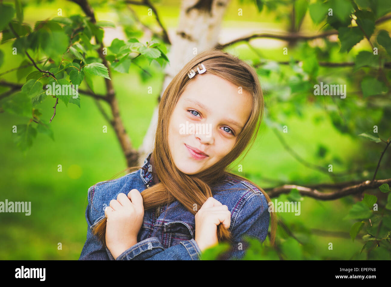 Jolie fille 12 ans Banque de photographies et d’images à haute ...