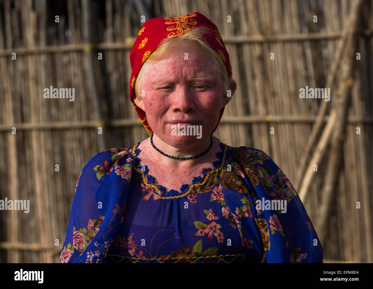 Panama, les îles San Blas, Mamitupu, Portrait d'une femme de la tribu ...