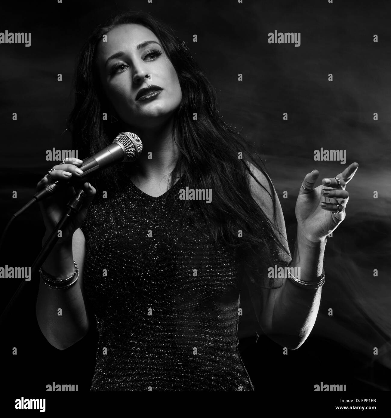 Lady singer Banque de photographies et d’images à haute résolution - Alamy