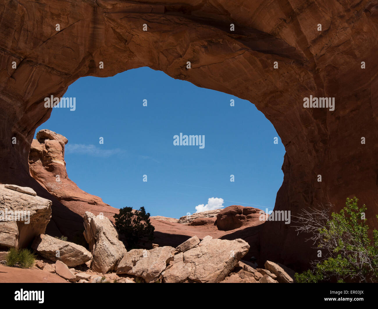 Broken arch Banque de photographies et d’images à haute résolution - Alamy