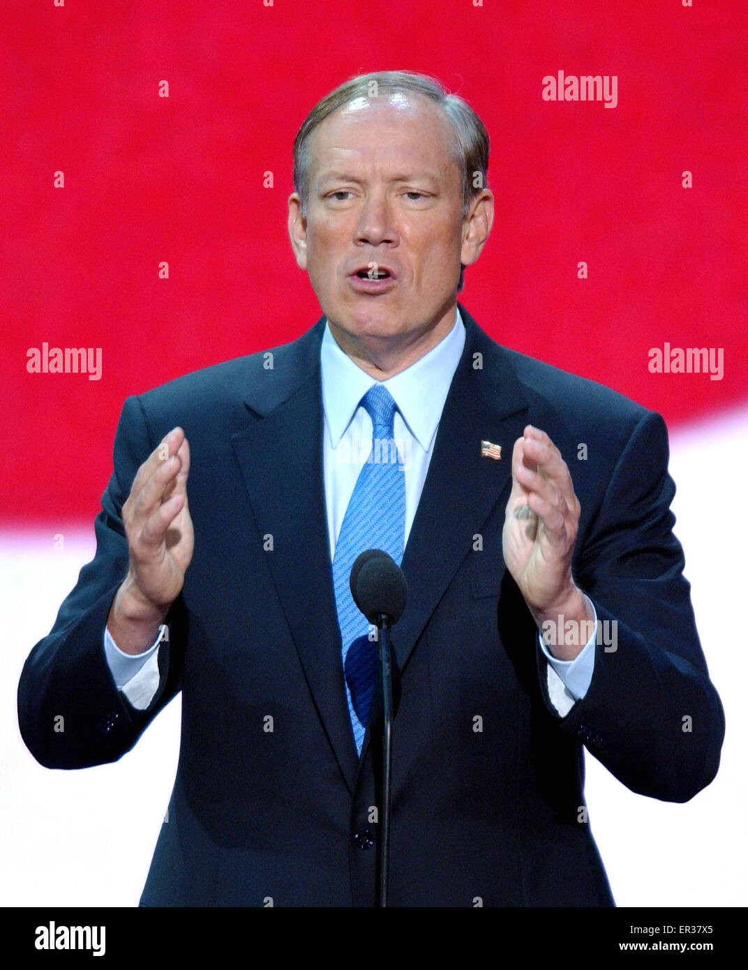 New York, NY - 2 septembre 2004 -- Le gouverneur George Pataki ...