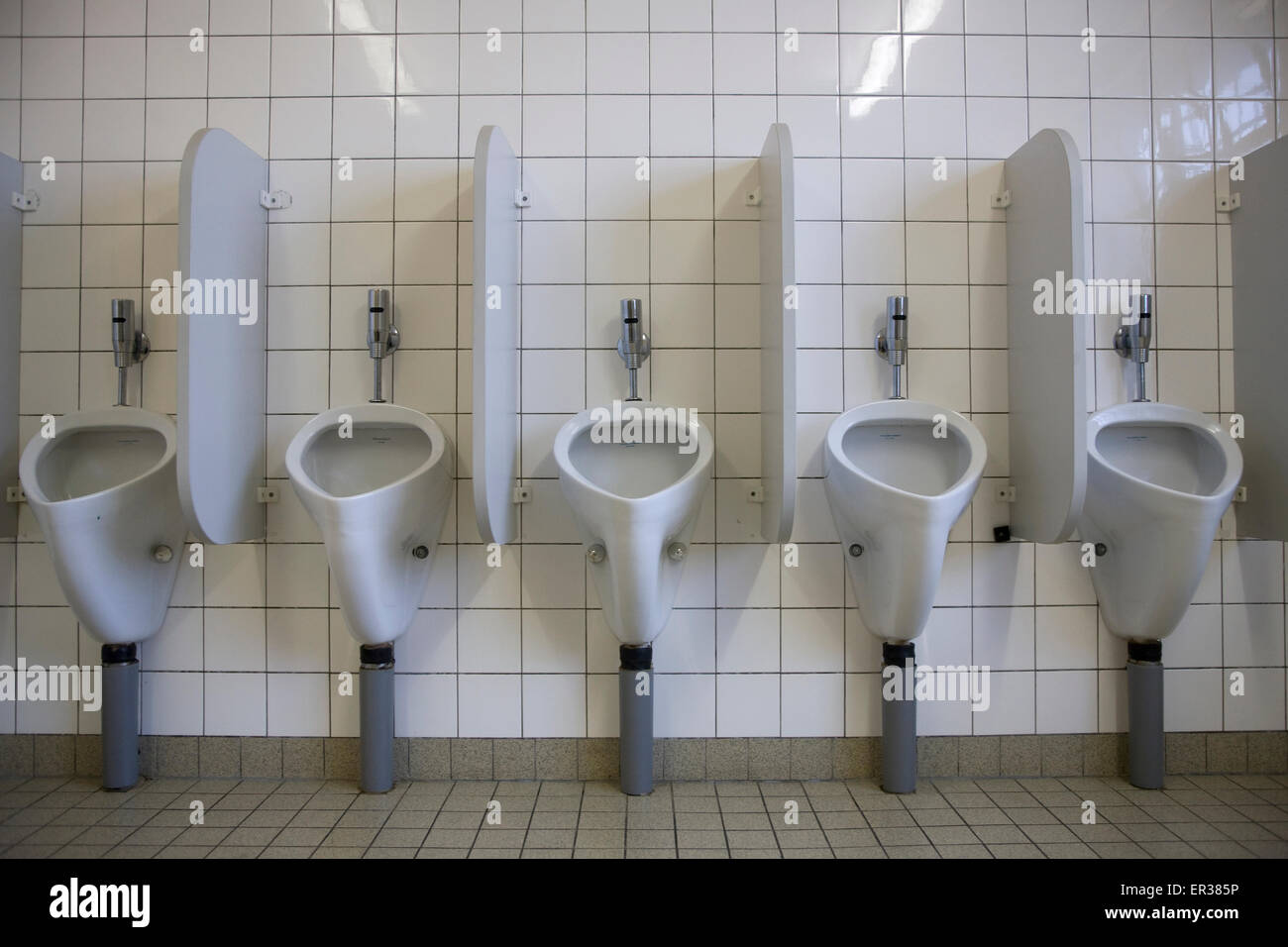 Urinals in germany Banque de photographies et d’images à haute ...