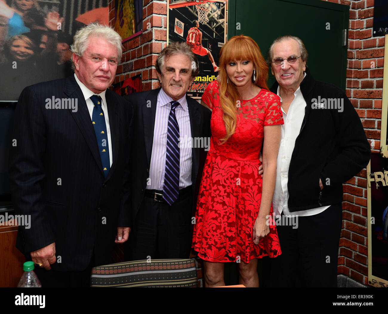 John herzfeld and rebekah chaney Banque de photographies et d’images à ...