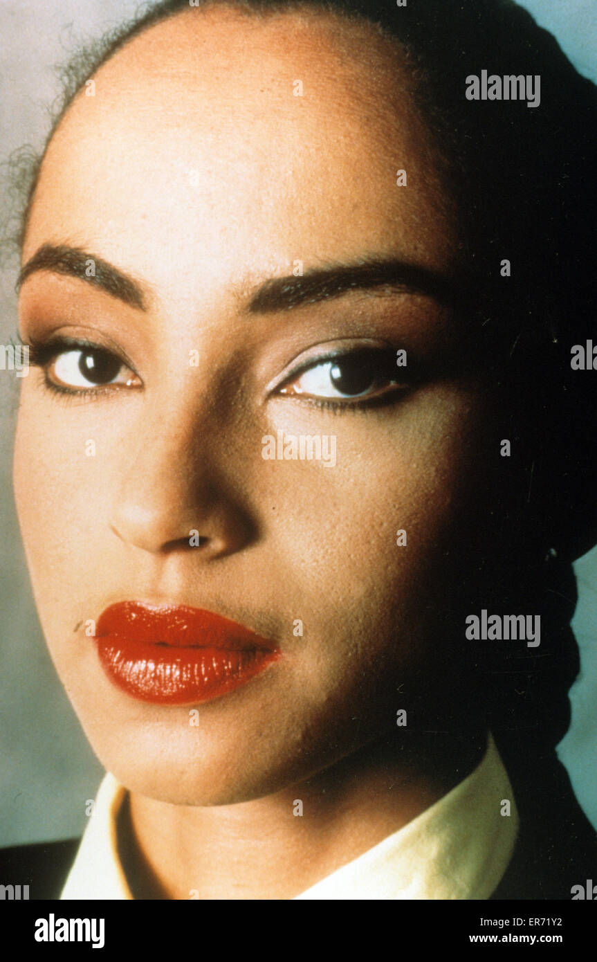 Photo d'Anglo-Nigerian promotionnels SADE chanteuse pop sur 1986 Photo ...