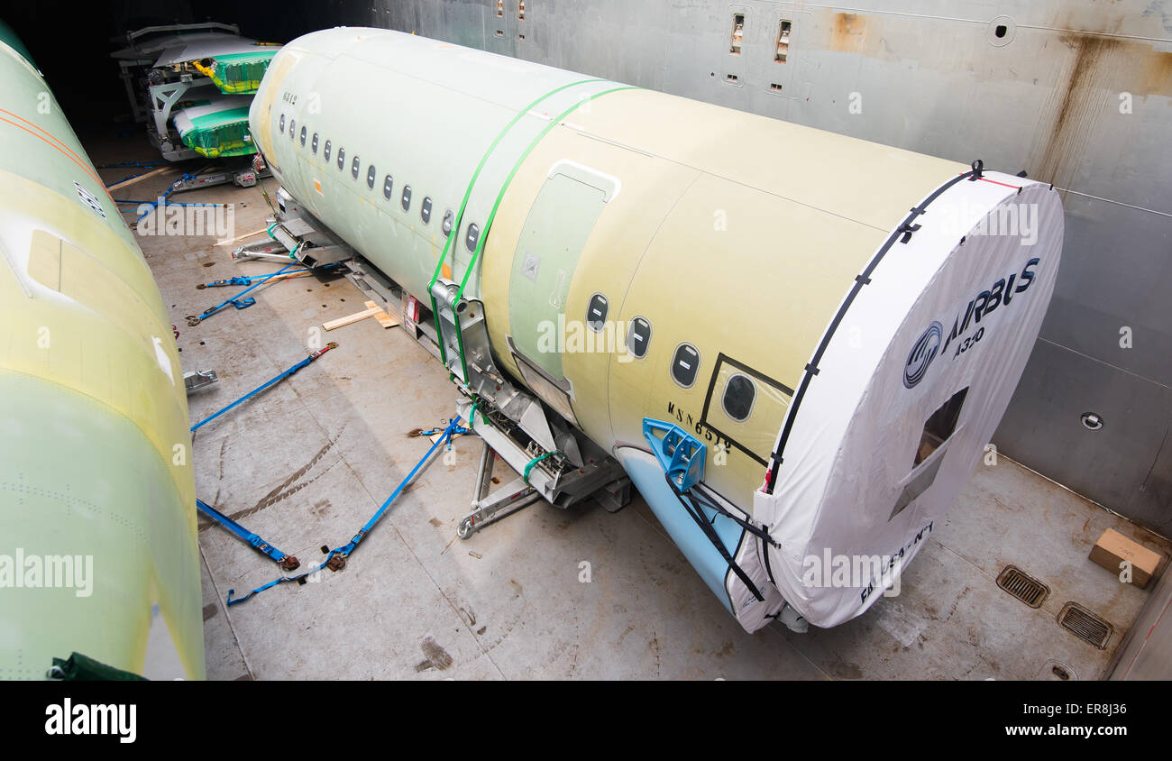 Airplane fuselage Banque de photographies et d’images à haute ...