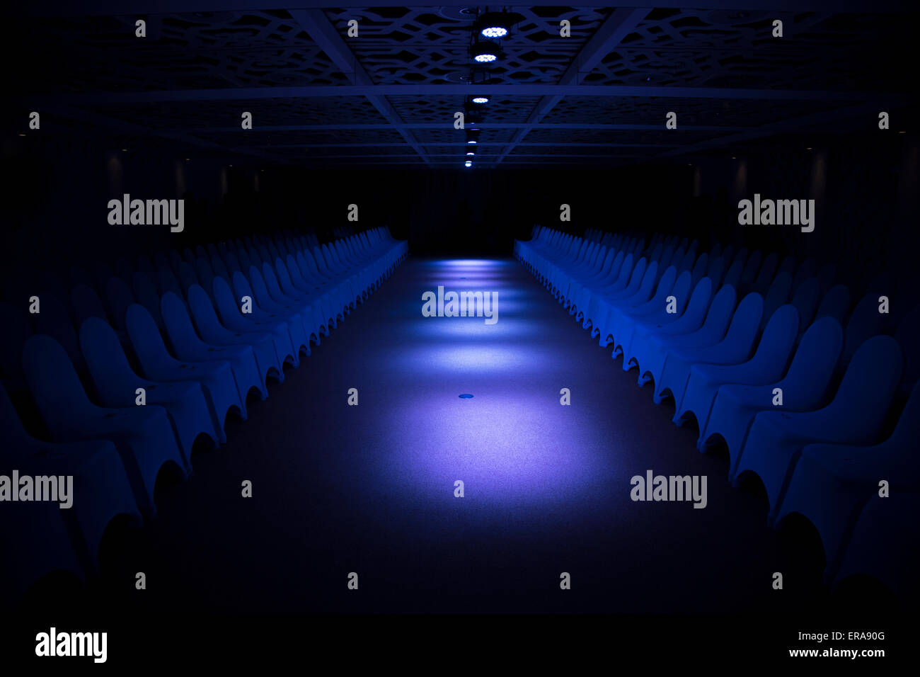 Podium vide Banque de photographies et d’images à haute résolution - Alamy