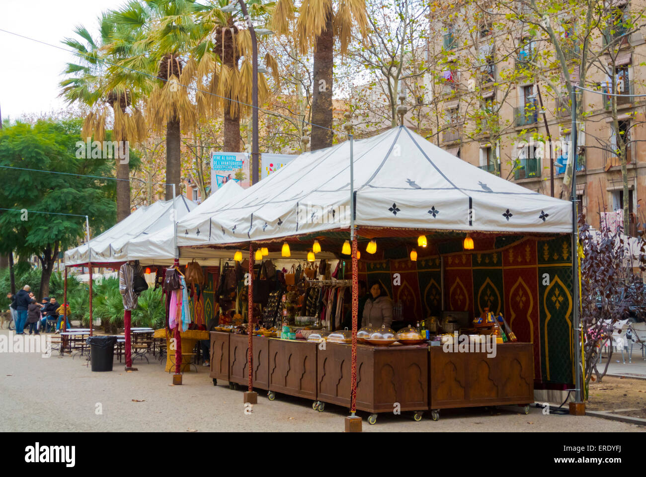 Boulevard de la Rambla de Raval, le quartier de El Raval, Barcelone ...