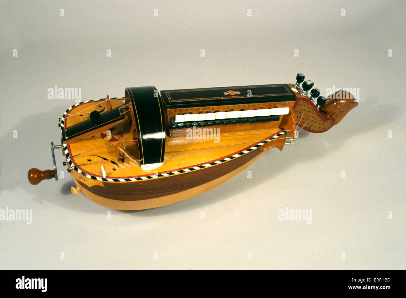 Hurdy gurdy instrument Banque de photographies et d’images à haute ...