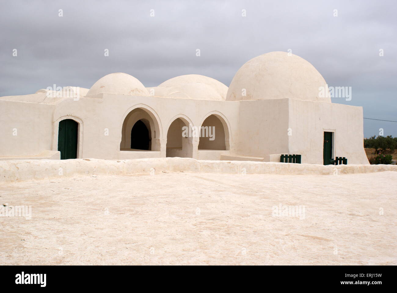 Tunisia djerba mosque Banque de photographies et d’images à haute ...