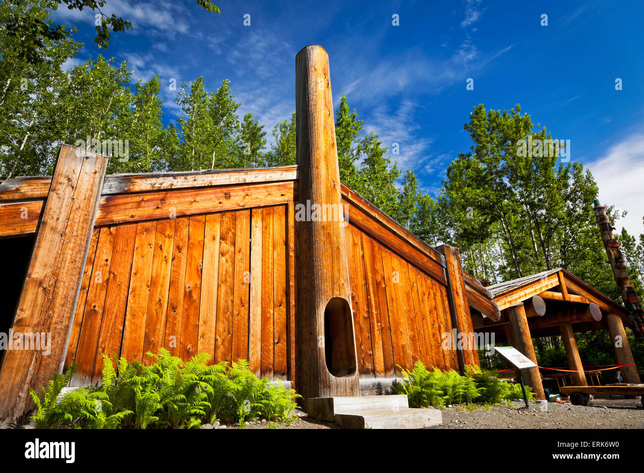 Tlingit clan house Banque de photographies et d’images à haute ...