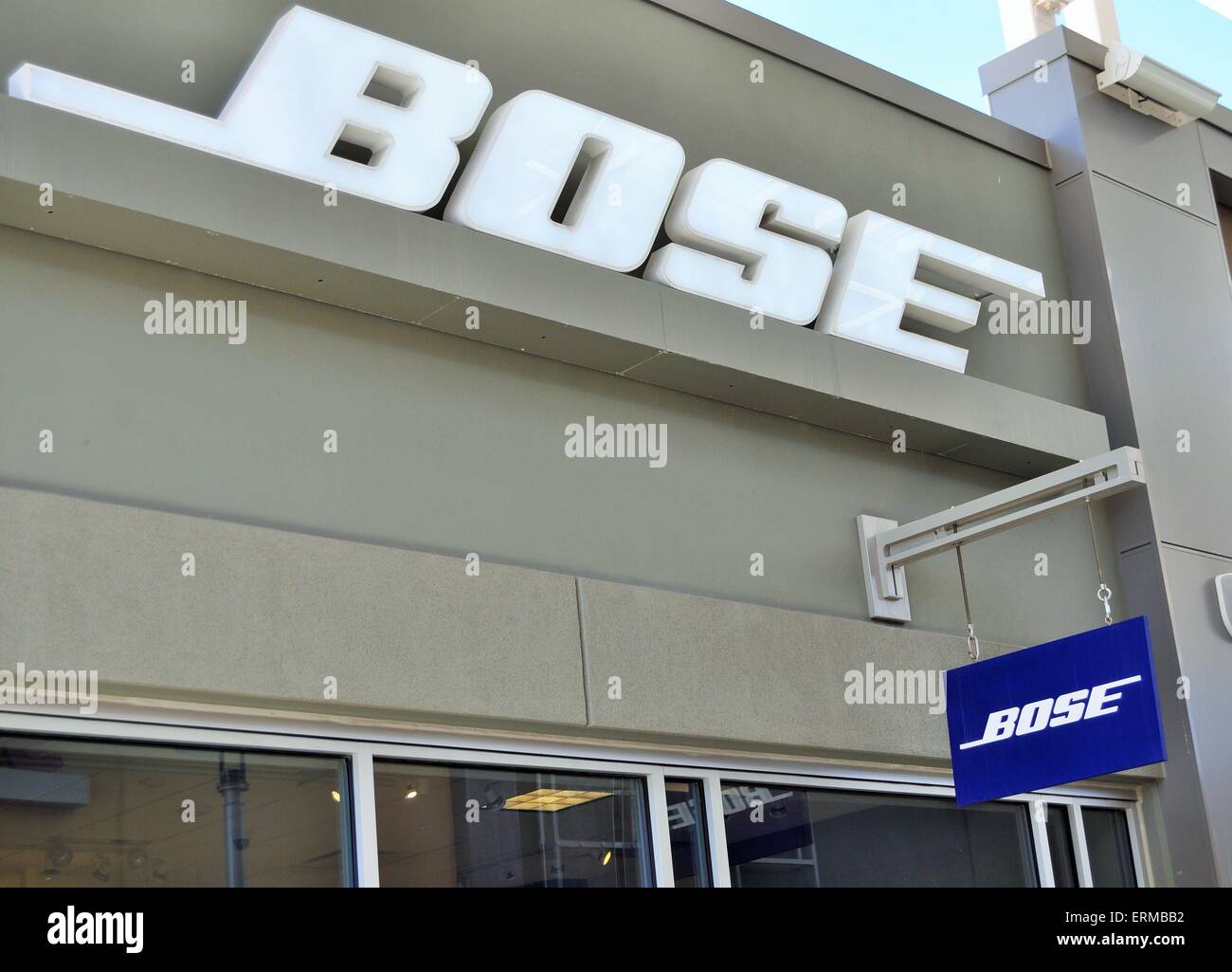 Bose speakers Banque de photographies et d’images à haute résolution ...