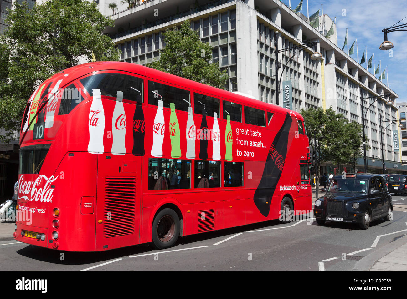 Coca cola bus Banque de photographies et d’images à haute résolution ...