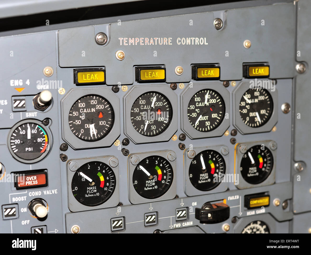 Concorde cockpit gauges Banque de photographies et d’images à haute ...