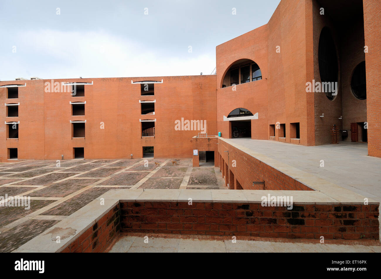 library-management-banque-de-photographies-et-d-images-haute