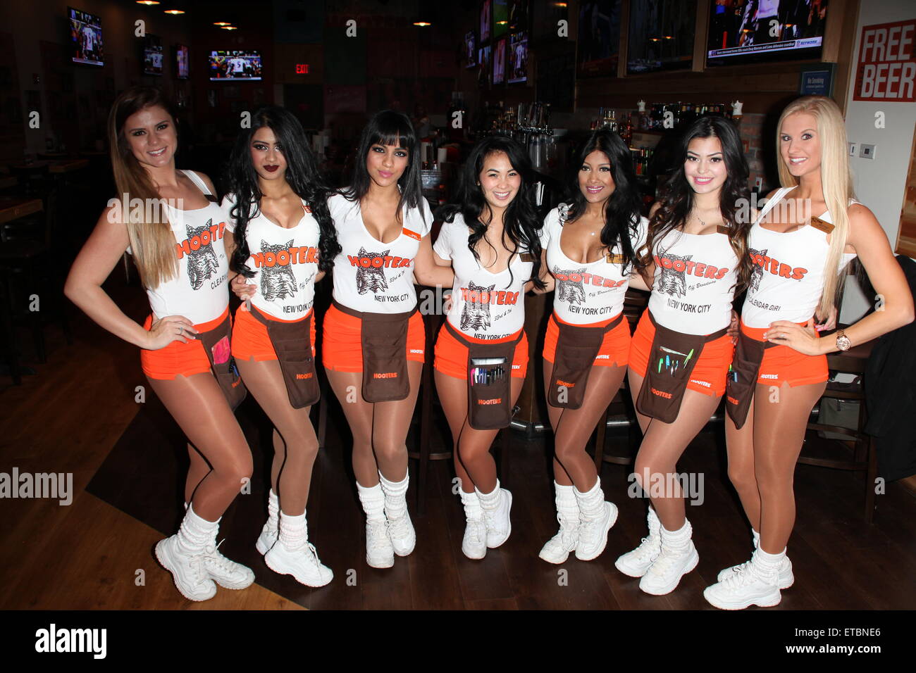 Hooters Manhattan Banque d'image et photos - Alamy
