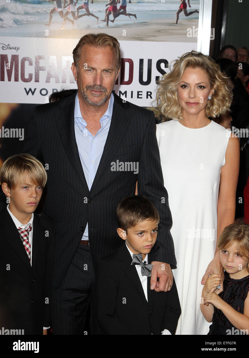 Joe costner and lily costner Banque de photographies et d’images à ...